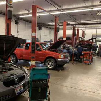 Auto Repair Willoughby Hills OH - Oil Change - Mechanic Near Me